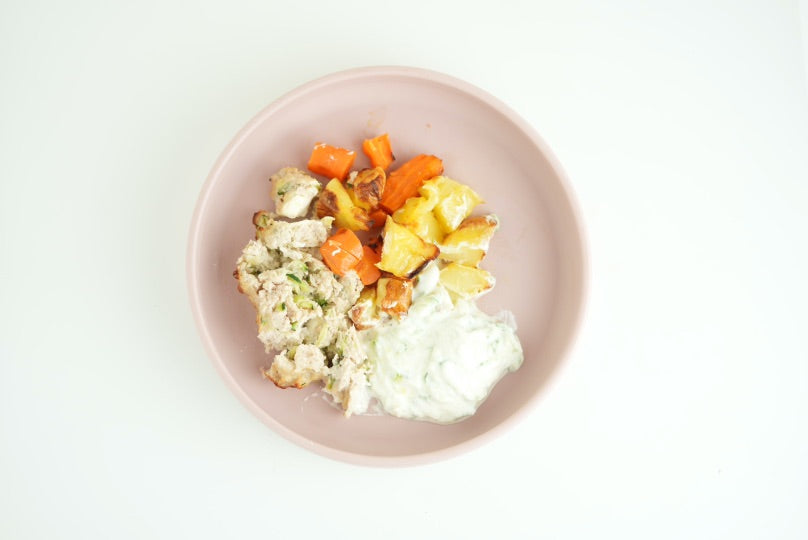Grekisk kycklinglimpa med rotsaker och tzatziki – Knatteplock